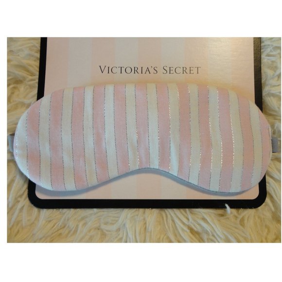 Victoria's Secret | Accessories | Free With Bundle New Victorias Secret ...